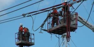 UETDRMP004 Perform elevated work platform controlled descent escape ...